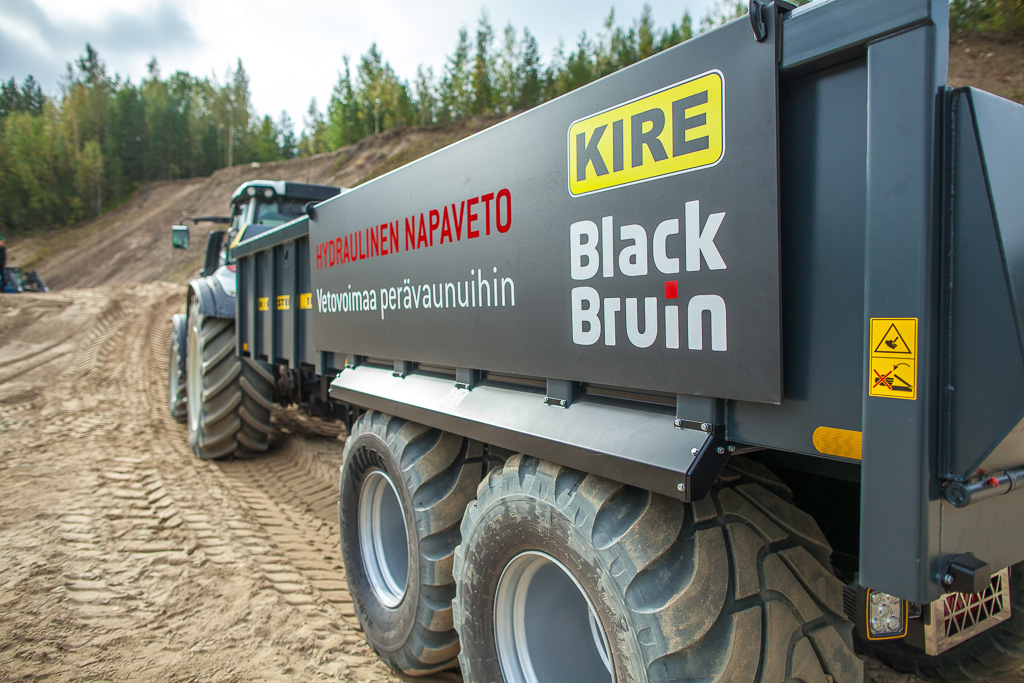 Hydraulic Motors and Rotators | Black Bruin